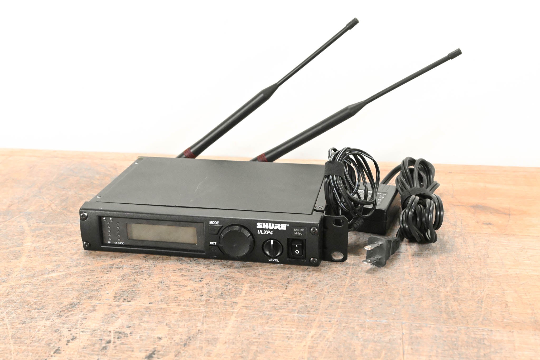 Shure ULXP4 Wireless Receiver - J1 Band: 554-590 MHz CG01F0G