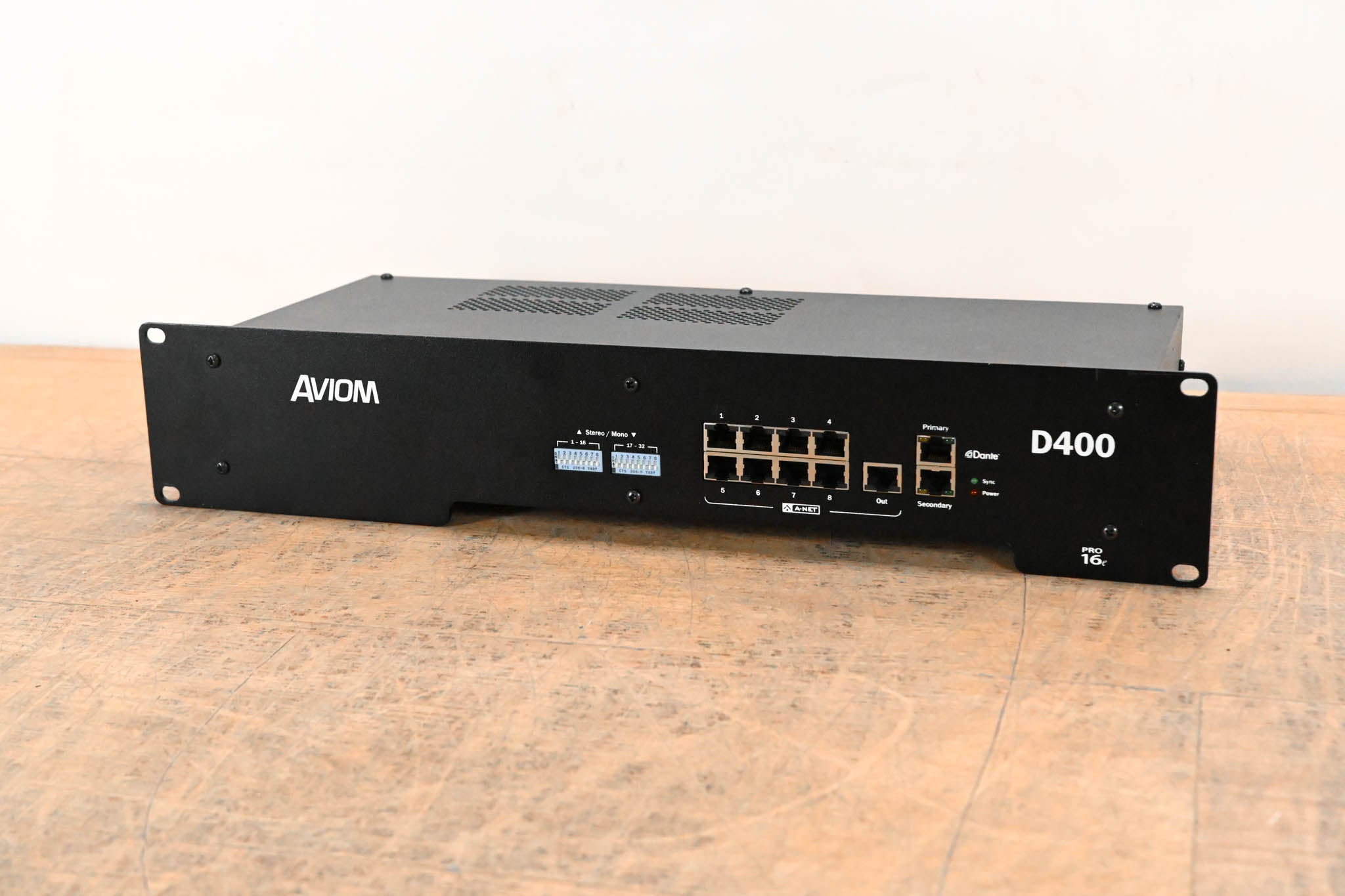 Aviom D400-Dante A-Net Distributor with Dante Connectivity CG01M58