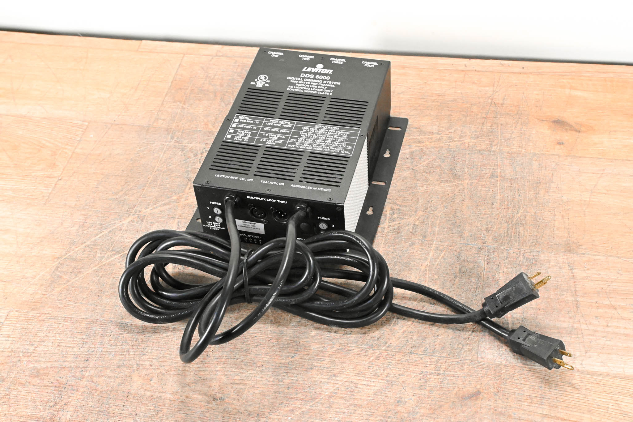 Leviton DDS 6000 4-Channel Dimmer Pack CG01E2J