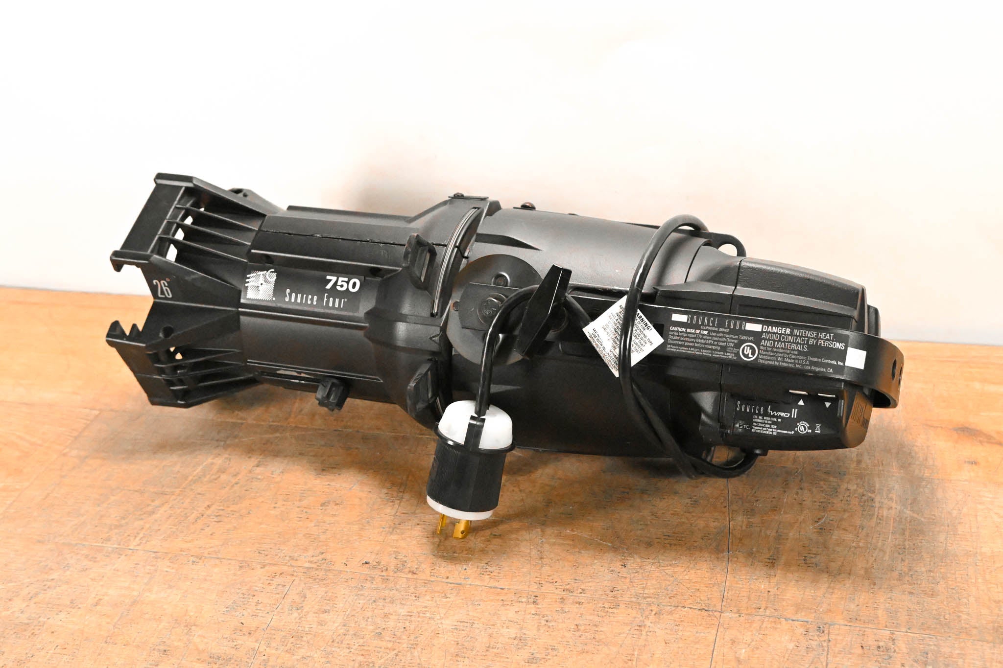 ETC Source Four 750 26 Degree Leko with Source 4WRD II LED Light Engine ...