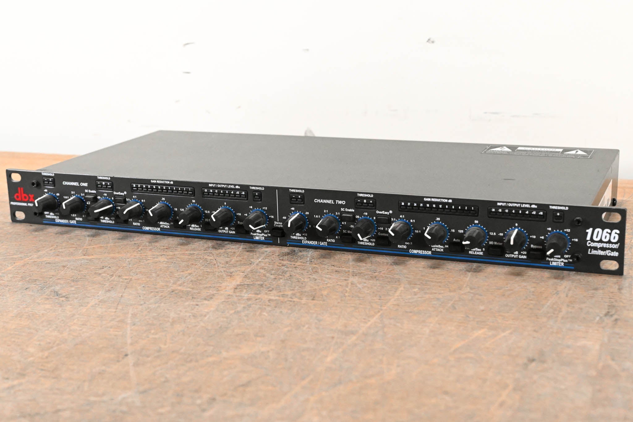 dbx 1066 2-Channel Compressor/Limiter/Gate CG009DF