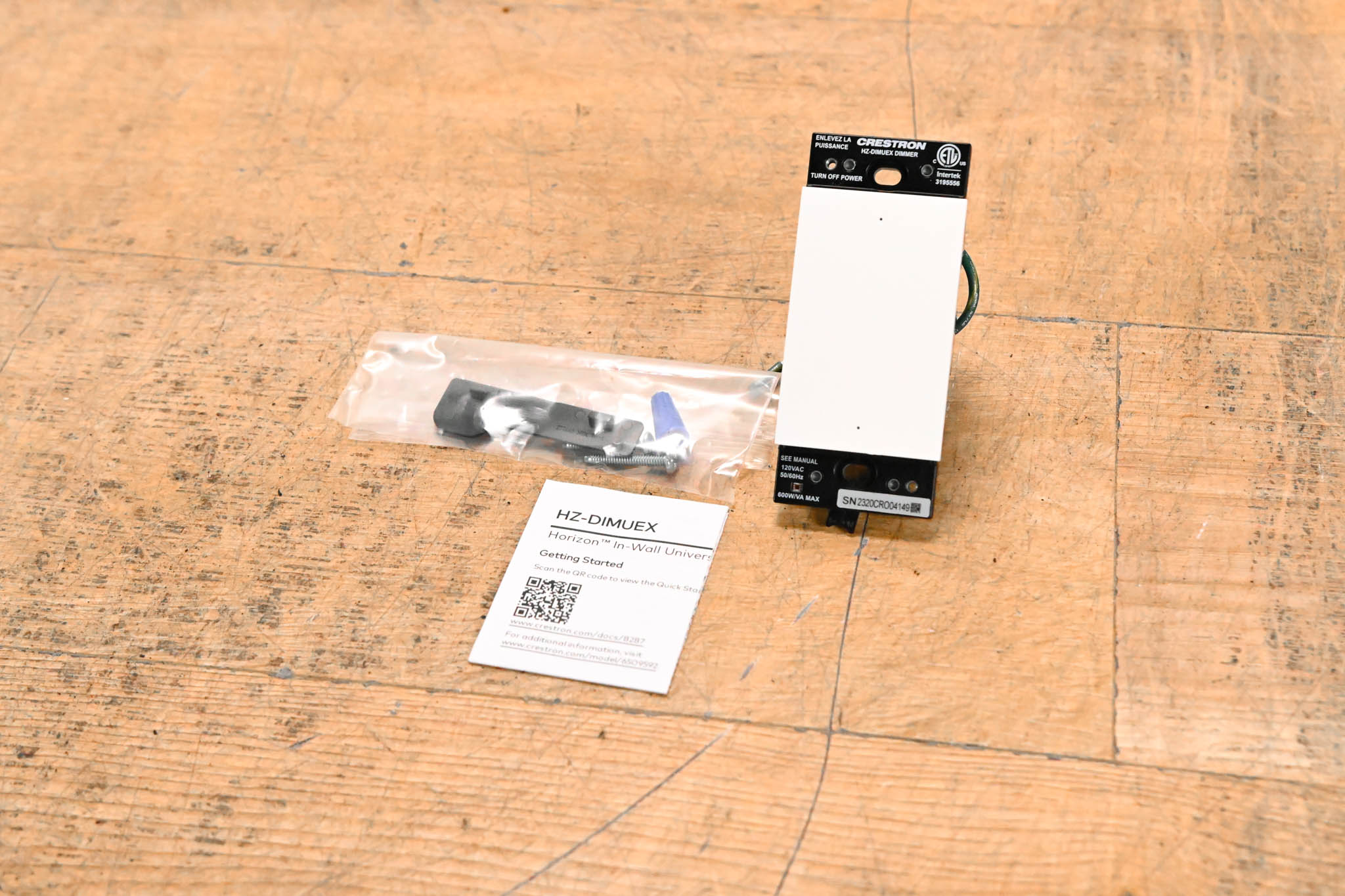 Crestron HZ-DIMUEX-W Horizon In-Wall Universal Phase Dimmer CG01RH7