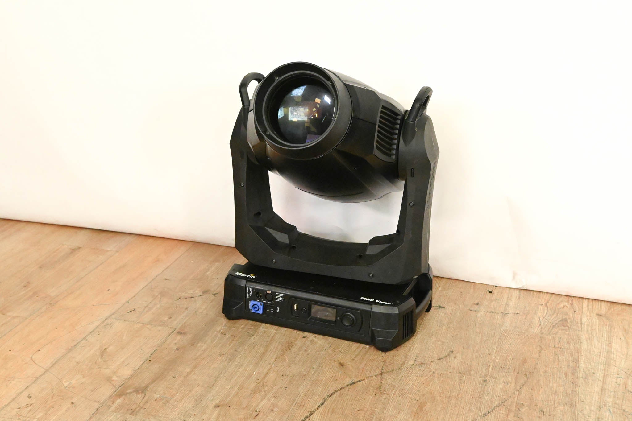 Martin MAC Viper Profile High Output Discharge-Based Moving Light CG01S3D