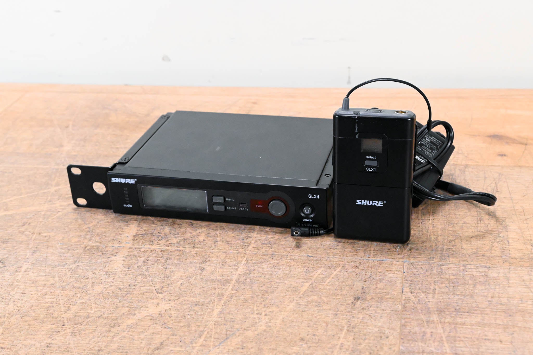 Shure SLX14 Bodypack Wireless System - J3 Band: 572-596 MHz CG01DTP